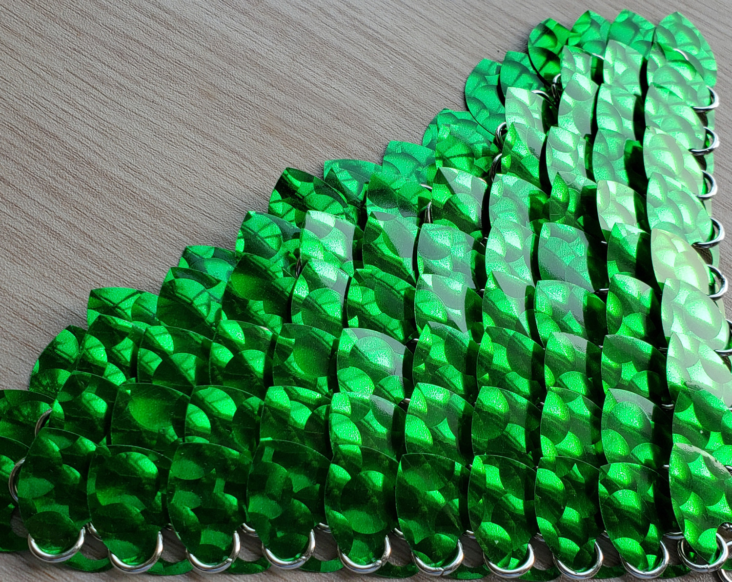 US$ 35.00 - wholesale 500pcs Plastic Green Dragon Scale,ScaleMaille ...